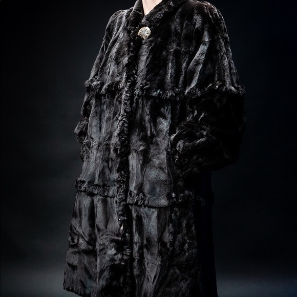 Zuki | Jackets & Coats | Zuki Real Black Mink Fur Coat With Brooch ...